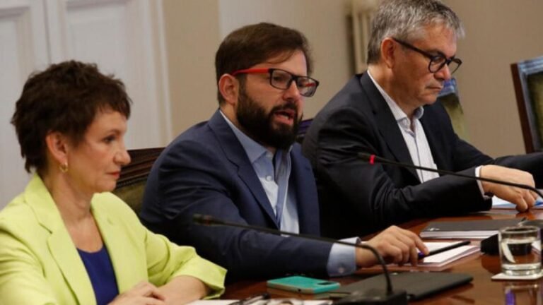 Tohá confirma relación con Marcel